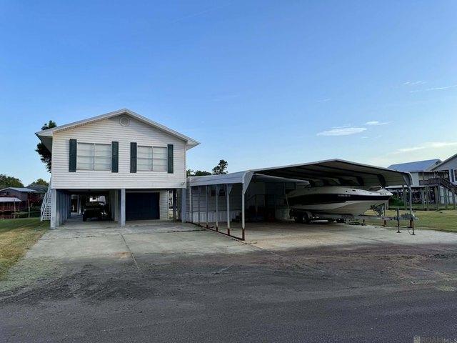 32916 Rivergate Cir, Springfield, LA 70462