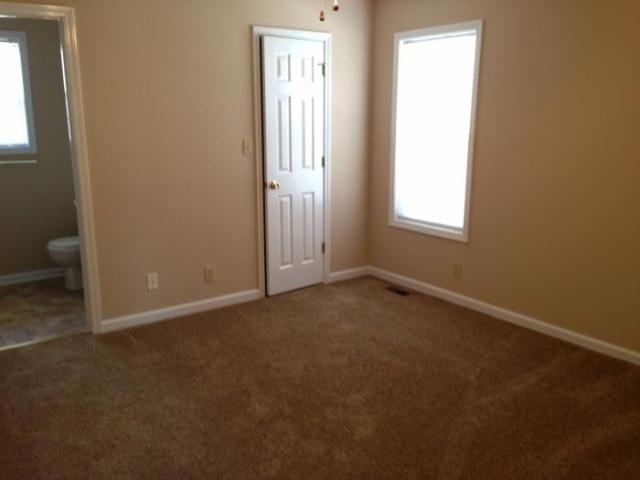 3291 N Senseney Cir