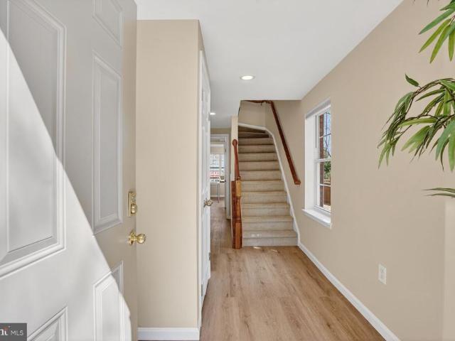 3292 Mount Vernon Avenue