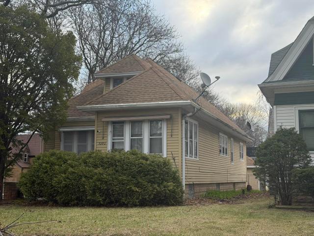 3292 N 47th St, Milwaukee, WI 53216 | MLS #1957