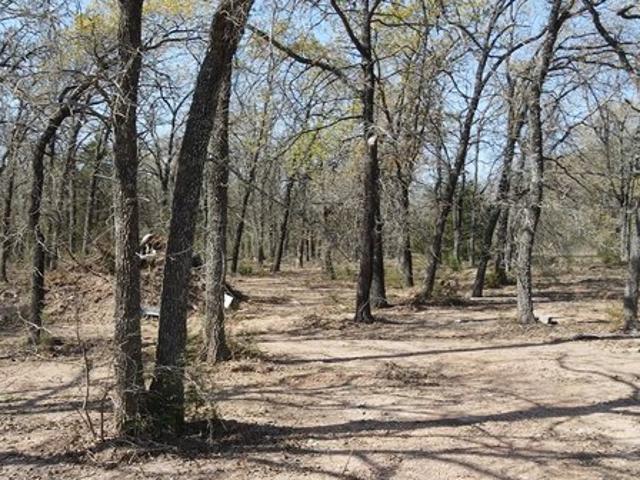 3292 Highway 31, Axtell, TX 76624
