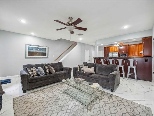 3292 Holly Hall St, Houston, TX 77054 | MLS #16704 | Compass