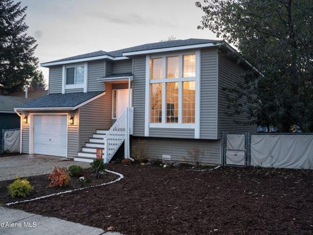 3293 N 10th Pl, Coeur d'Alene, ID 83815