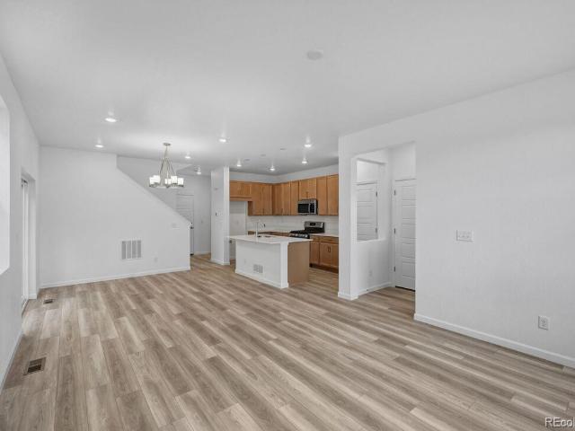 3293 N Coolidge Way