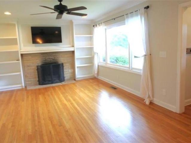3293 Covington Highway