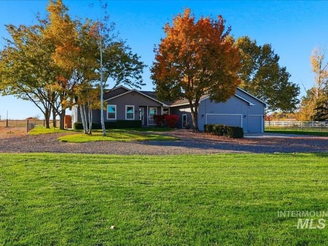 3293 W Twin View Ln
