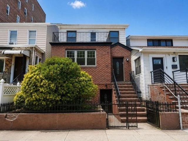 329 100th St, Brooklyn, NY 11209