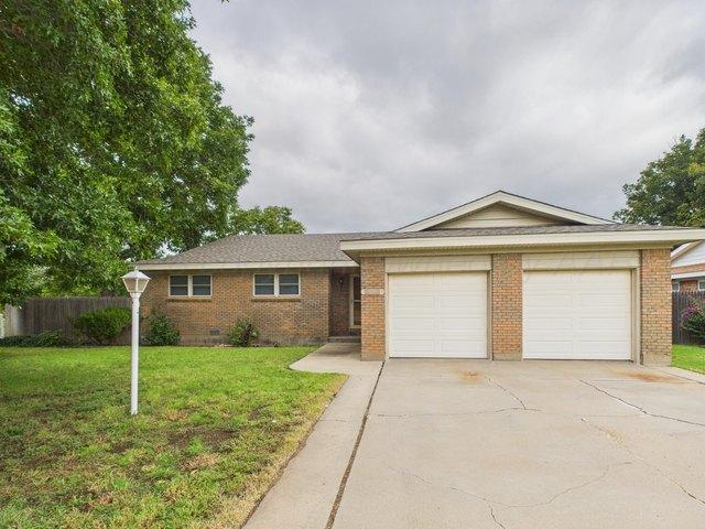 329 Coronado St, Fritch, TX 79036