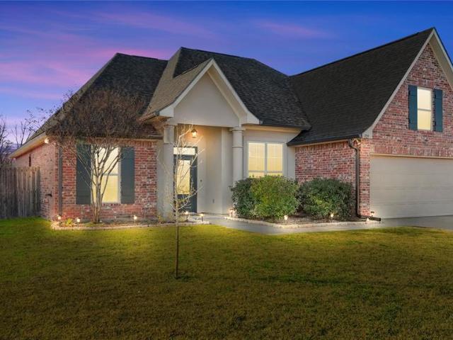 329 Camelback Dr, Bossier City, LA 71111 | MLS #21168
