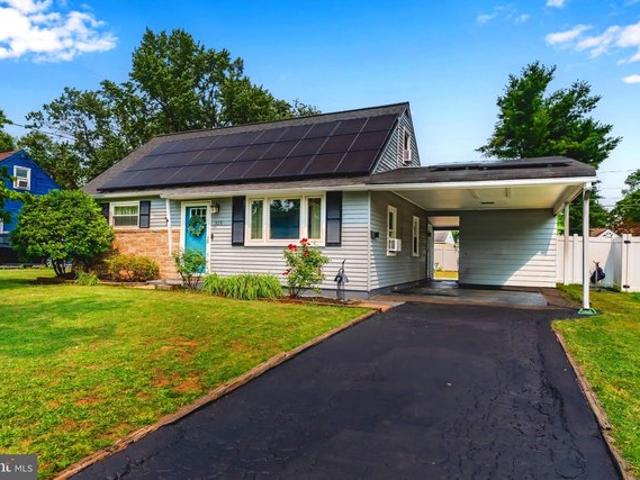 329 Charles Rd, Mechanicsburg, PA 17050