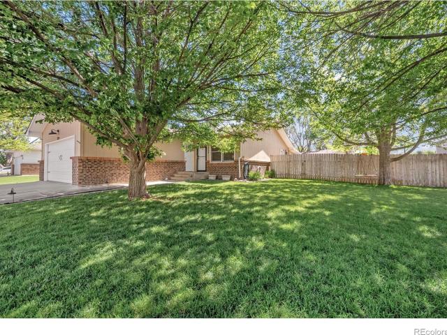 329 Applewood Street