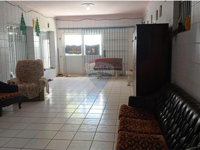 329 Área Útil Casa Alugar, 5 Dormitórios localizado em Afogados, Recife, Pernambuco, 50830500 | Brasil