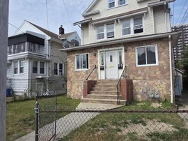 329 Beach 29th St, Far Rockaway, NY 11691
