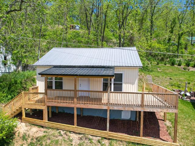 329 Grayson St