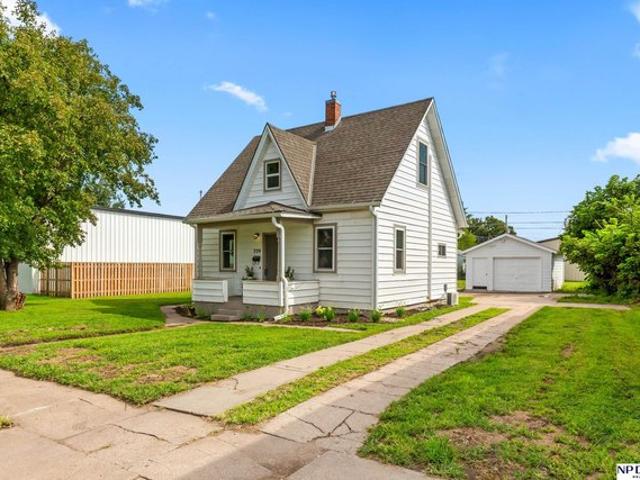 329 E 2nd St, Fremont, NE 68025