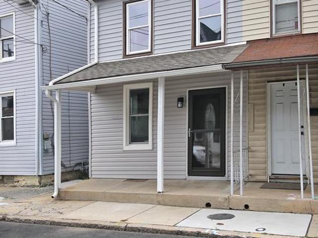 329 E Weidman Street