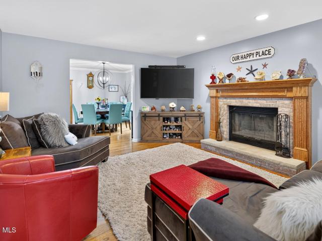 329 E Campbell Road