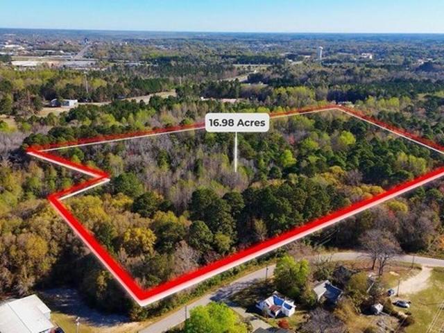 329 E Jenkins St, Fayetteville, NC 28306
