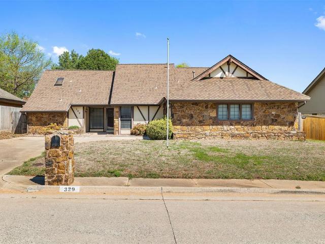 329 E Parkland Drive