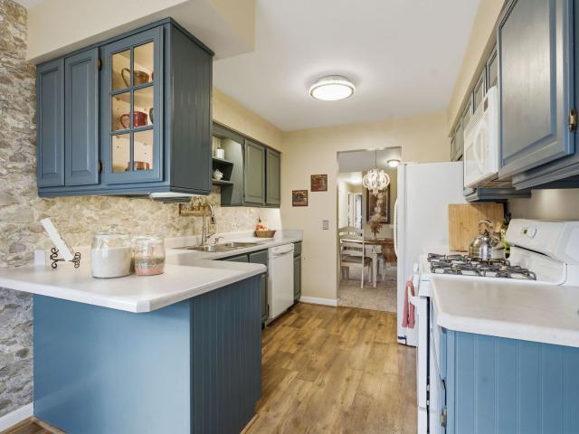 329 Everett Avenue # 2B