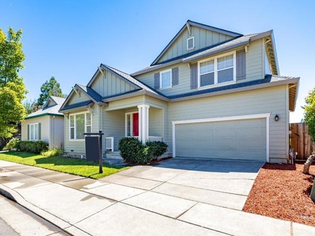 329 Hansbery Way, Santa Rosa, CA 95409