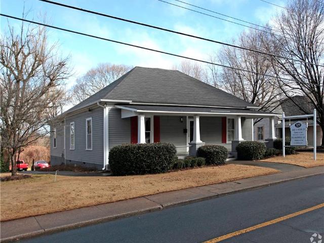 329 lawrence Street NE