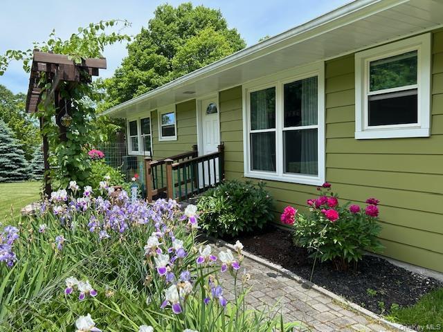329 Mountain Road