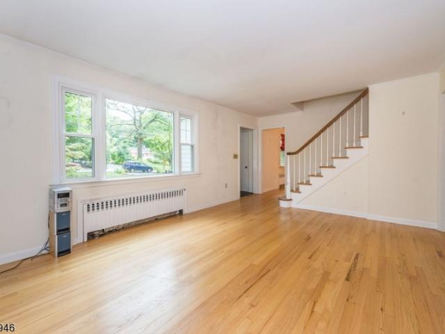 329 Morris Ave