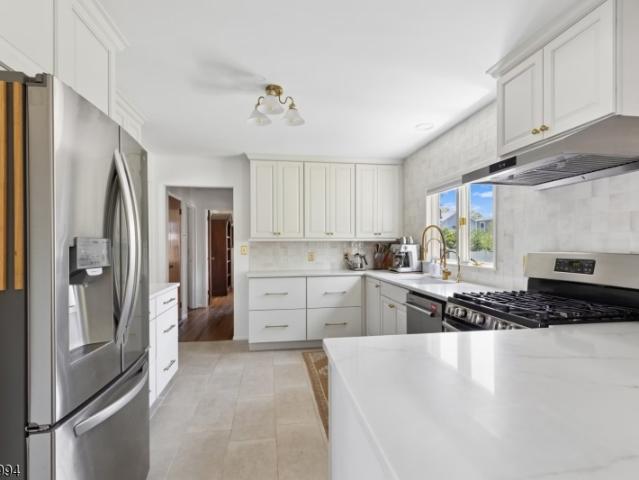 329 Maplewood Ave