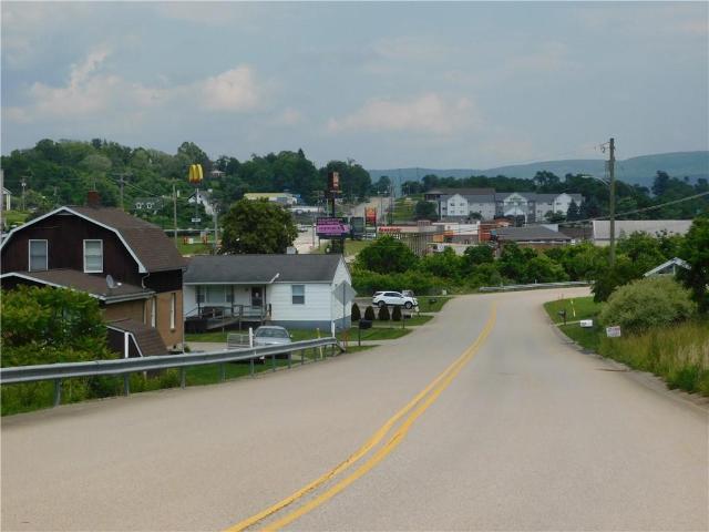 329 McClellandtown Rd, Uniontown, PA 15401 | MLS #1705 | Compass