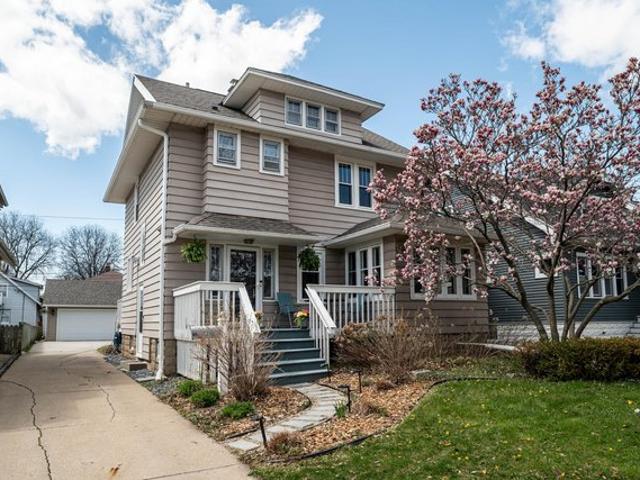 329 N 68th St, Wauwatosa, WI 53213