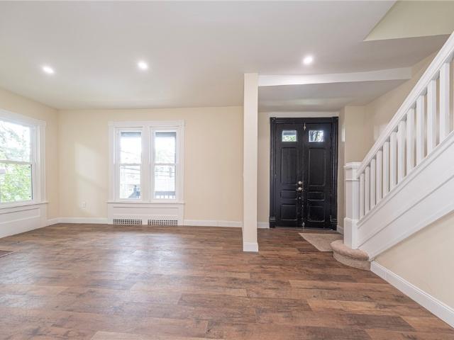 329 N Harrison Ave