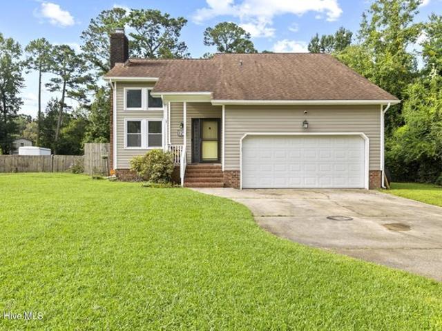 329 Southwest Dr, Jacksonville, NC 28540