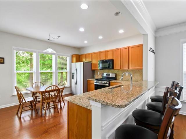329 Sandy Springs Dr, Griffin, GA 30223 | MLS #7787