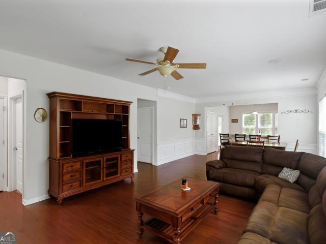 329 Sandy Springs Drive