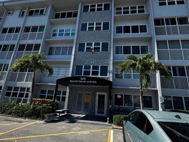 329 SE 3rd St Apt 105R, Hallandale Beach, FL 33009
