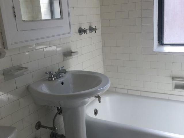 329 *Sherwin Howard Line Properties* 1 Bedroom Apartment for Rent at 1417 W Sherwin Ave, Chicago, IL 60626 Rogers Park
