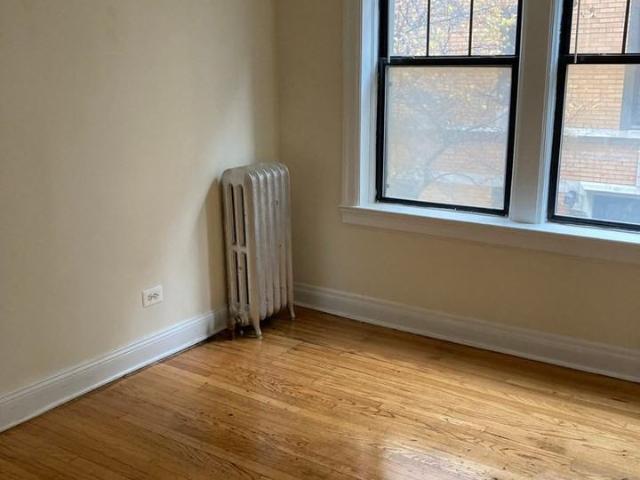 329 *Sherwin Howard Line Properties* 1 Bedroom Apartment for Rent at 1417 W Sherwin Ave, Chicago, IL 60626 Rogers Park