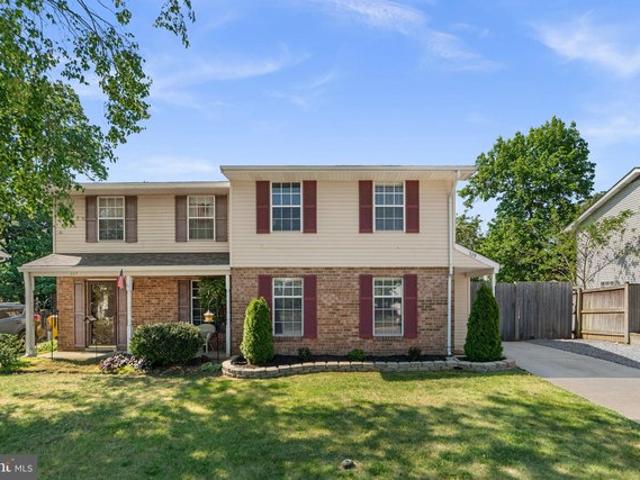 329 Shetlands Ln, Glen Burnie, MD 21061