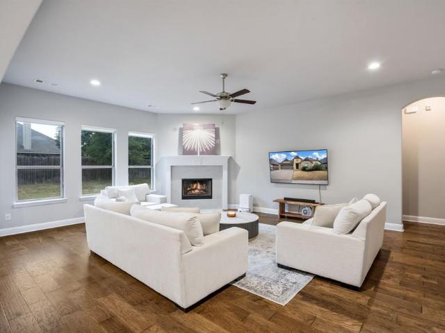329 Strait Lane