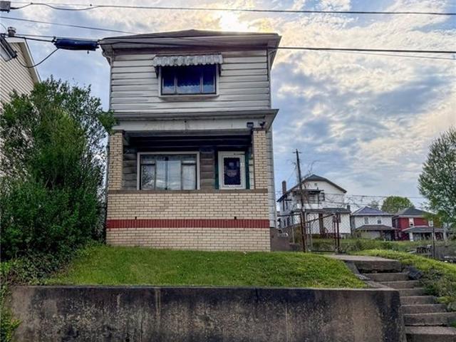 329 Summit Ave, Steubenville, OH 43952