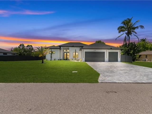 329 SW 26th Pl, Cape Coral, FL 33991