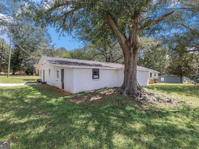 329 Pine Circle