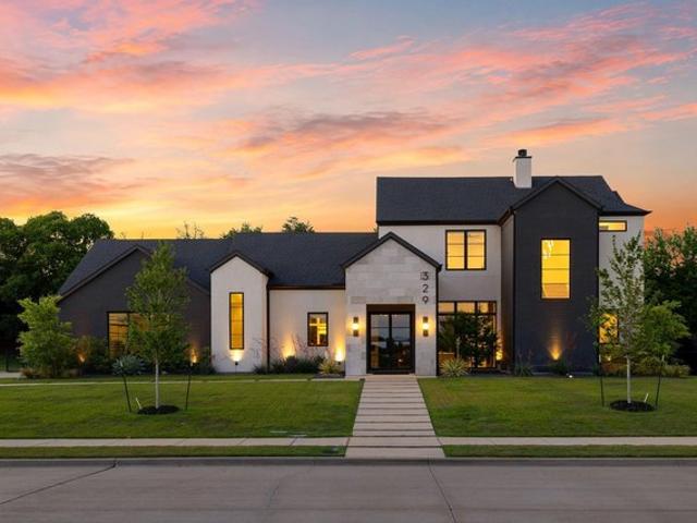 329 Renaissance Ln, Heath, TX 75032