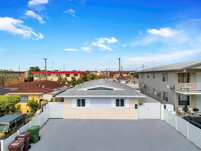 329 W 18th St, Hialeah, FL 33010