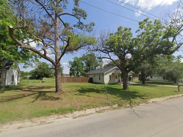 329 W Frey, Stephenville, TX 76401 | MLS #21197 | Compass