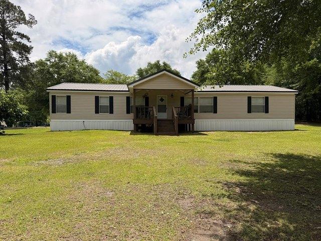 329 White Oak Dr, Eufaula, AL 36027