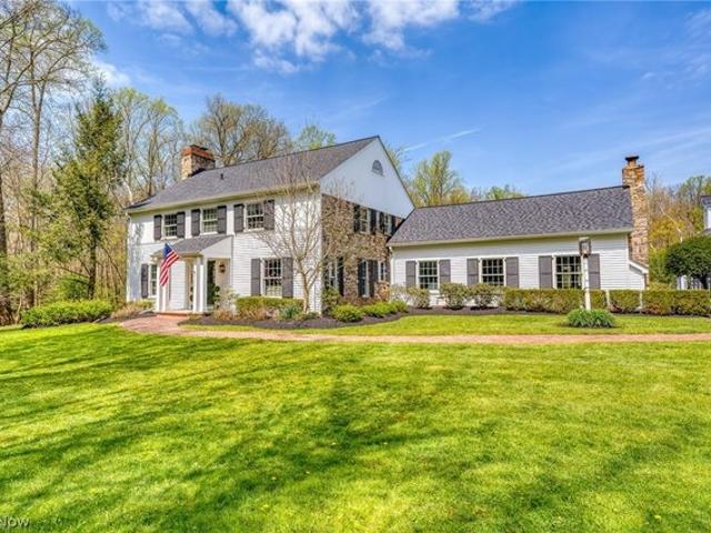 329 Timberidge Trl, Gates Mills, OH 44040
