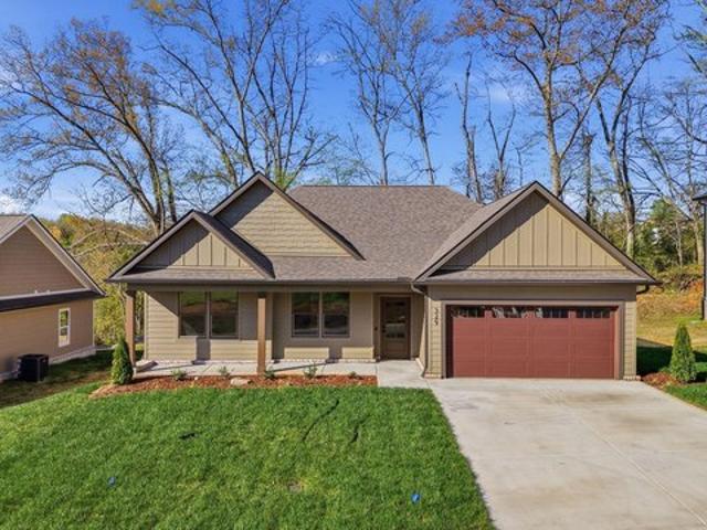 329 Ty S Pl, Kingsport, TN 37663
