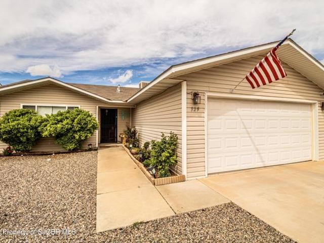 329 Valle Vista Dr, Farmington, NM 87401